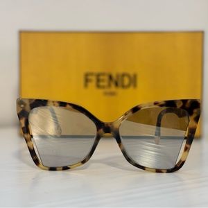 Fendi | Accessories | Fendi Tortoiseshell Geometric Sunglasses With ...